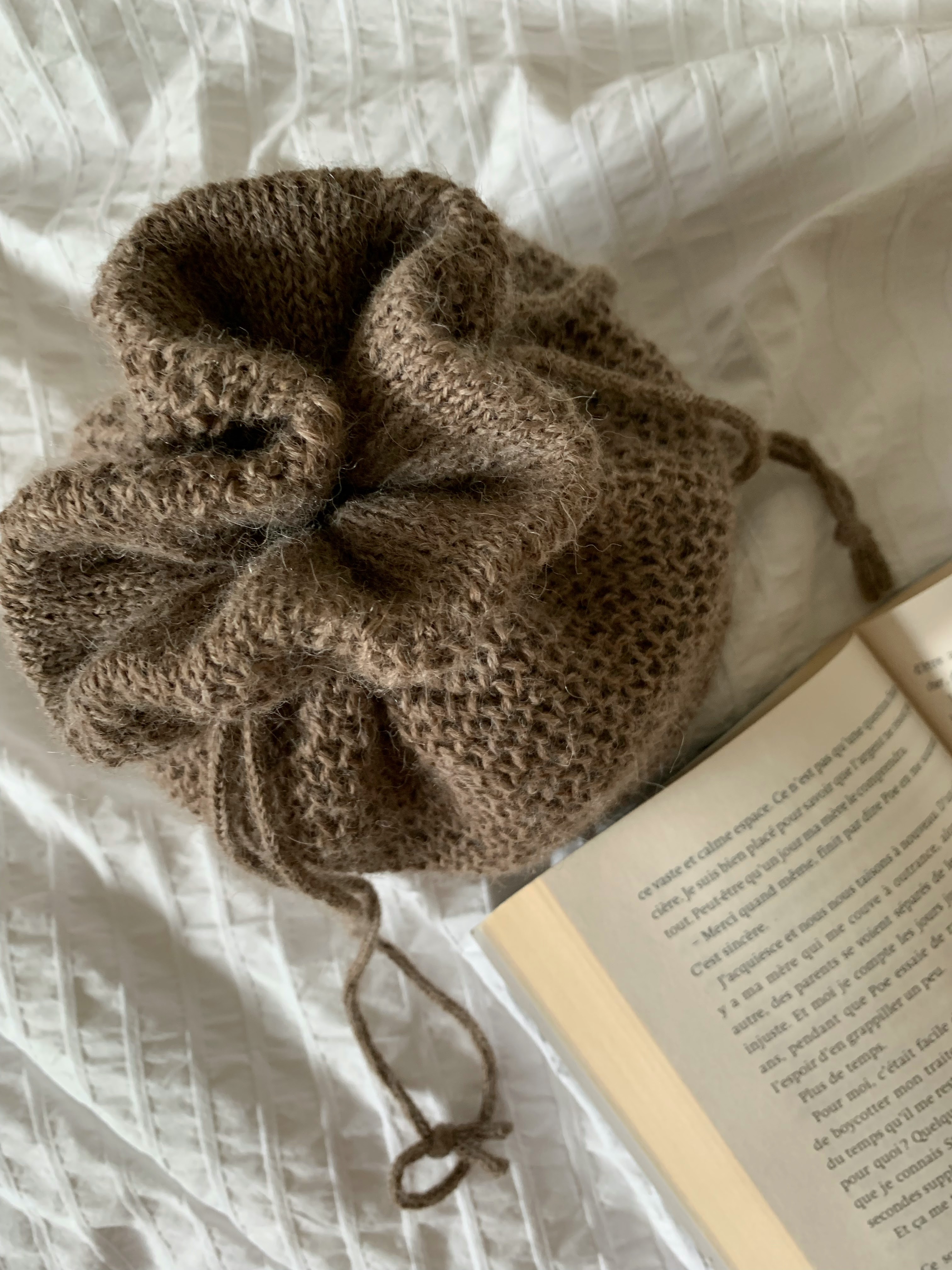 I knitted a bucket bag! The Honey Bucket bag - Sewing, knitting ...